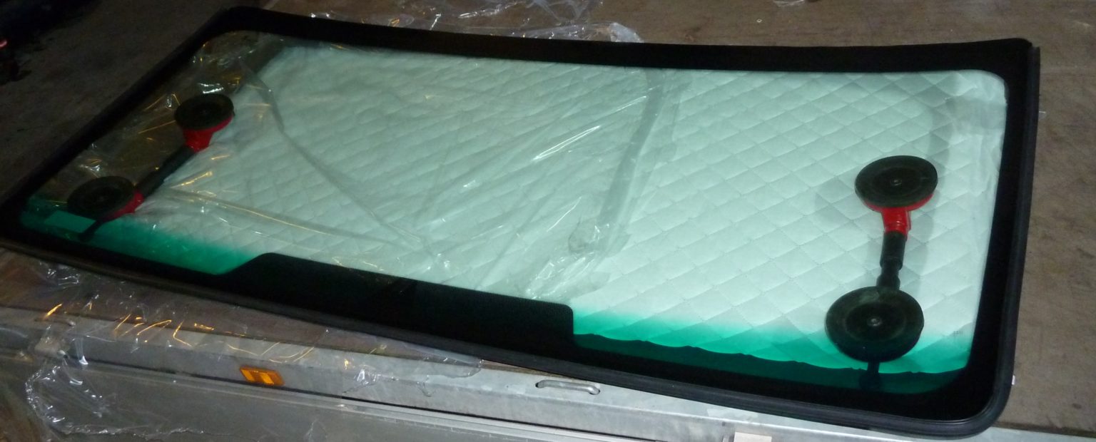 Kapitel 16: Frontscheibe wechseln nach Steinschlag